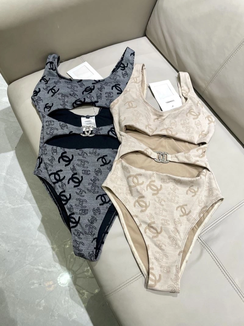 Top mirror Chanel Bikins