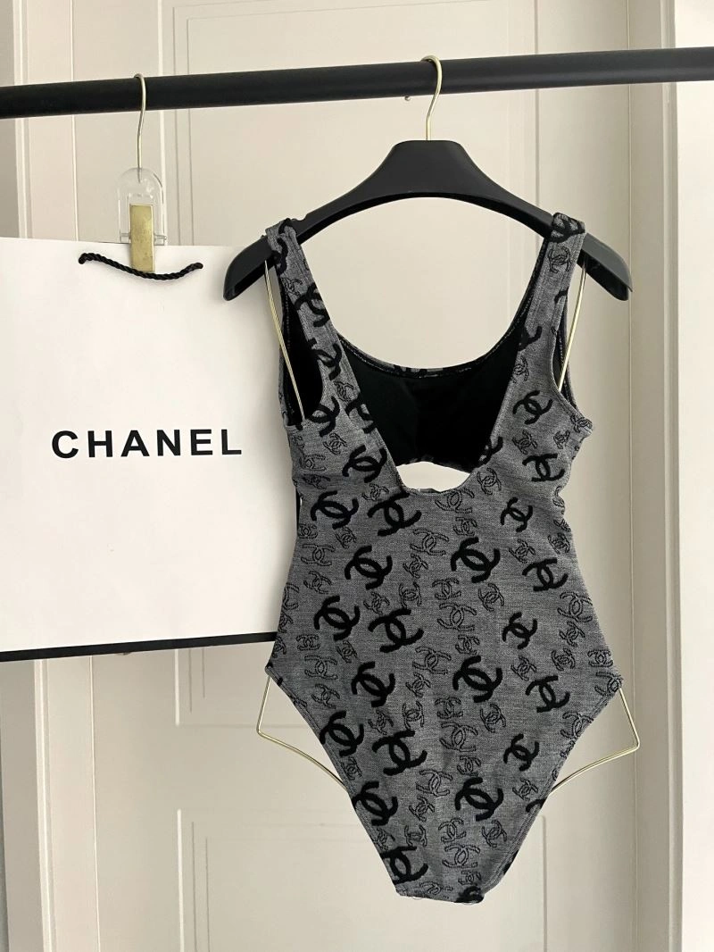 Top mirror Chanel Bikins
