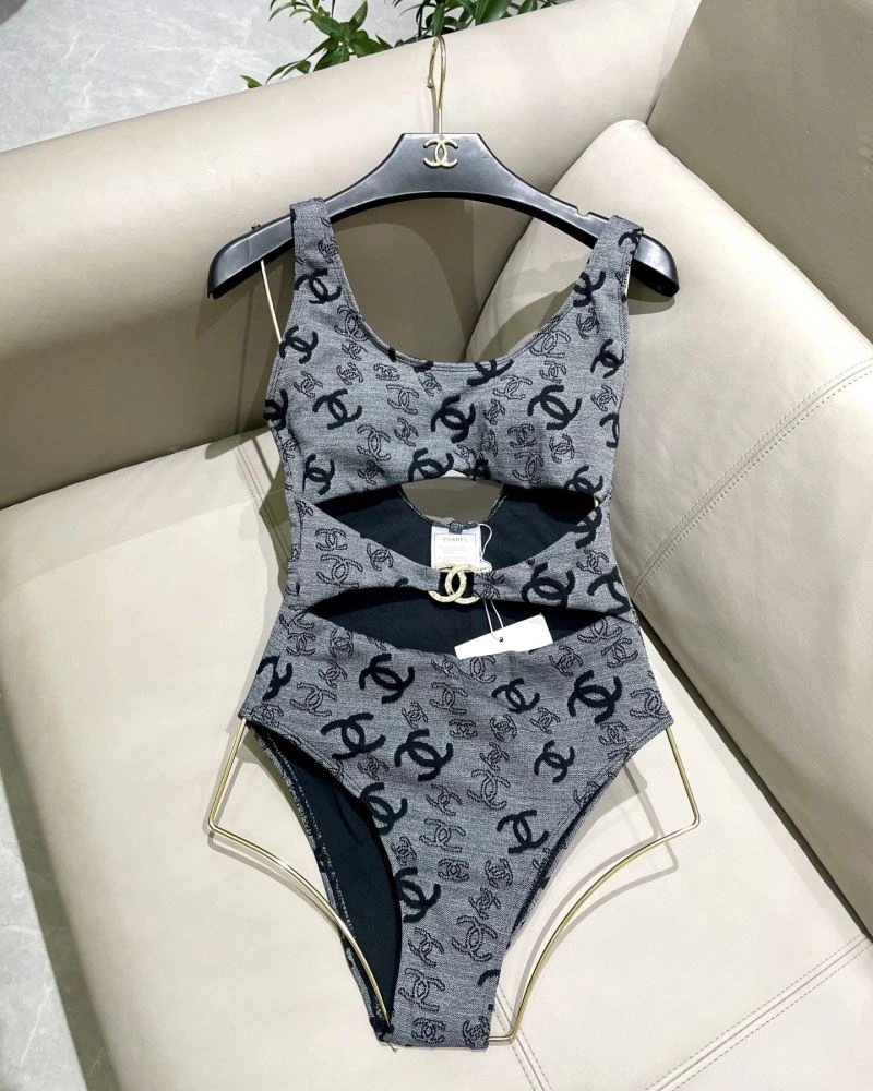 Top mirror Chanel Bikins