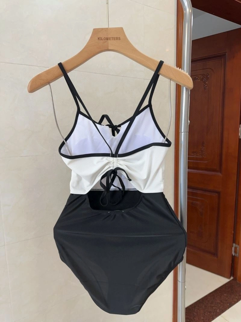 Top match Chanel Bikins