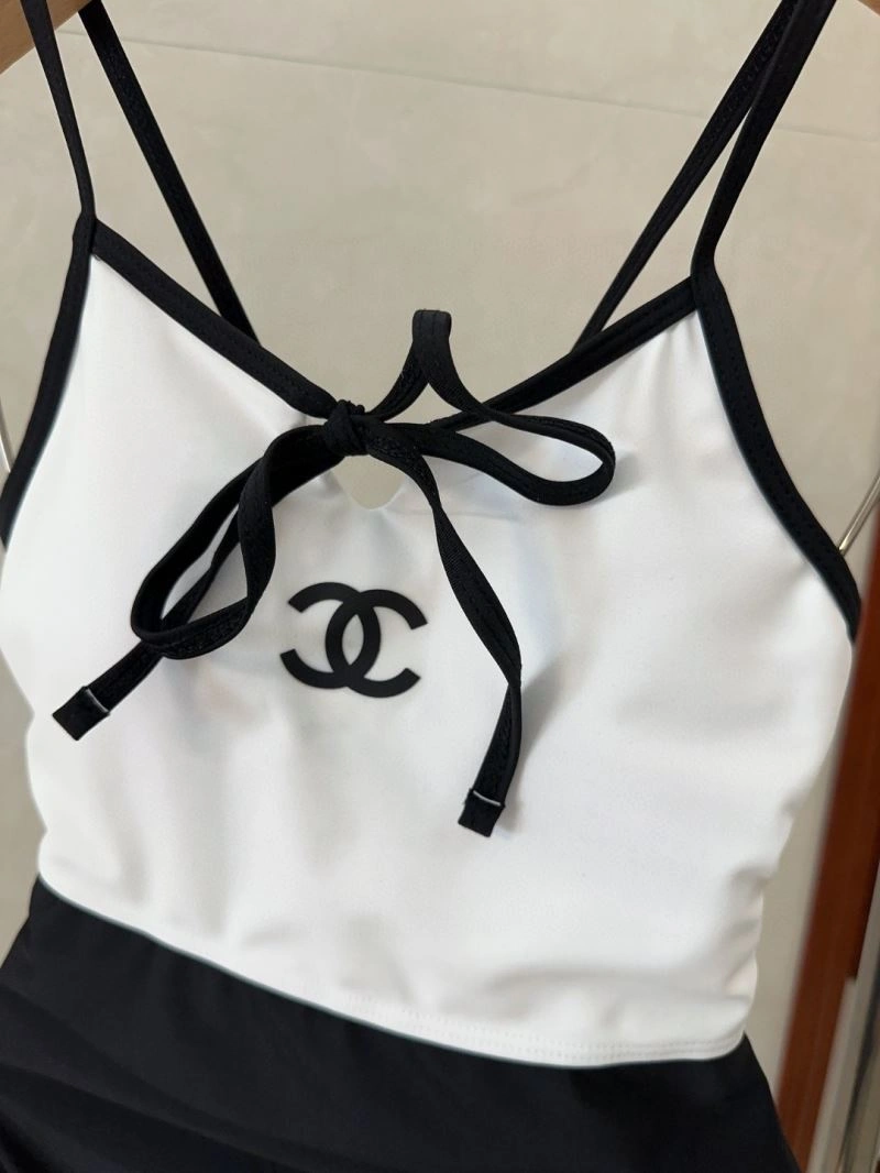 Top match Chanel Bikins