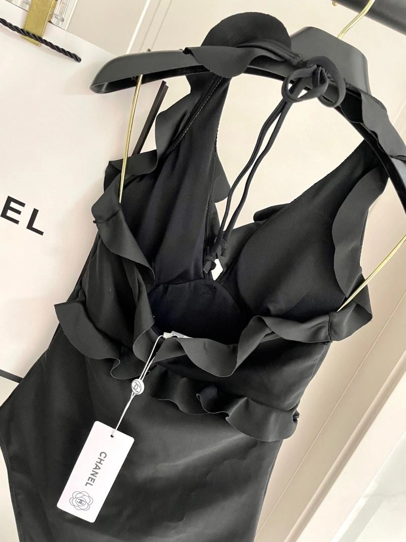 Top match Chanel Bikins