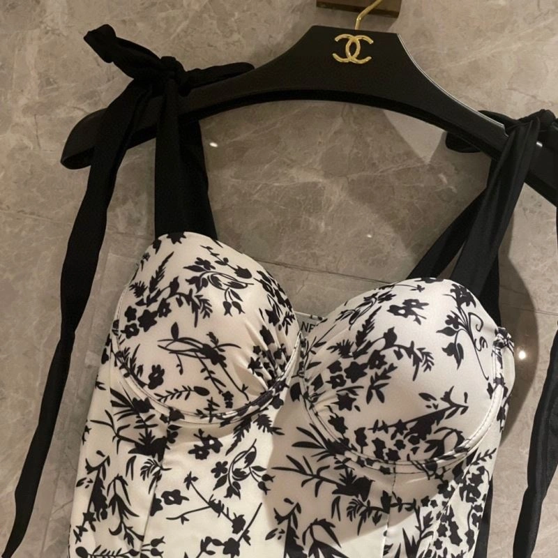 Mirror quality Chanel Bikins