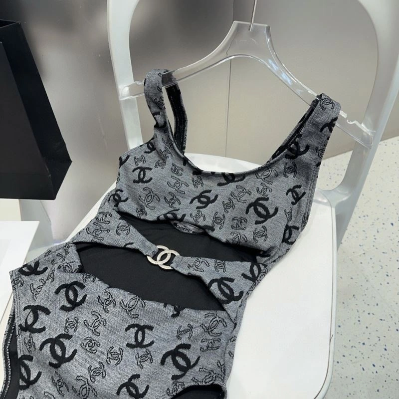 Top mirror Chanel Bikins