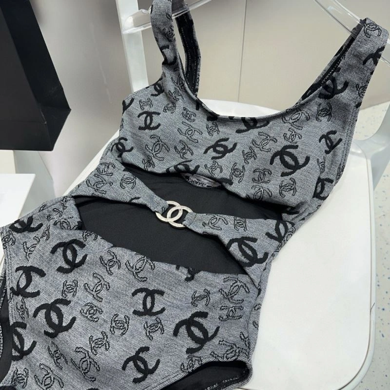 Top mirror Chanel Bikins