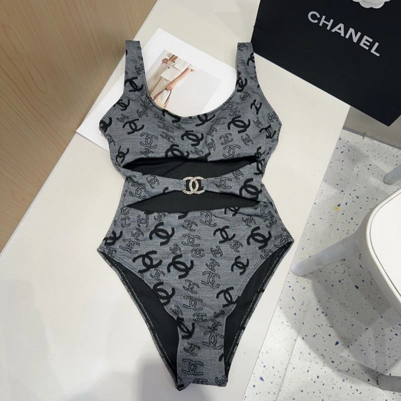Top mirror Chanel Bikins