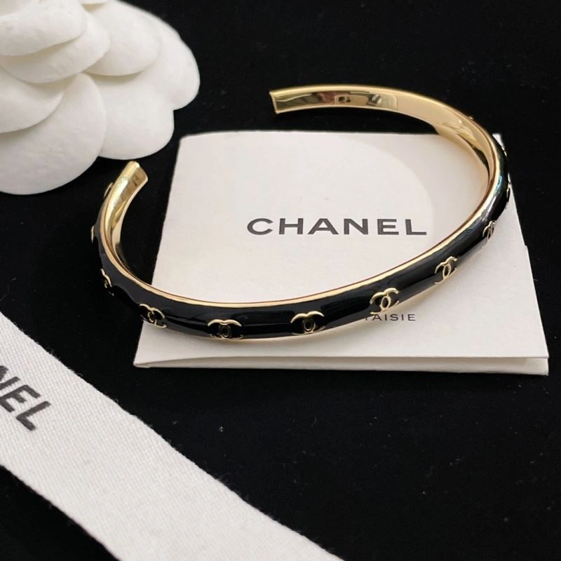 Top match Chanel Bracelets