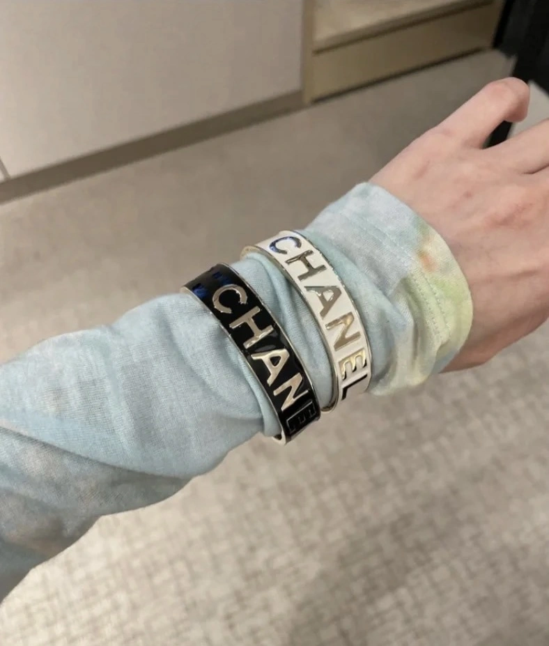 Low-cost Chanel Bracelets