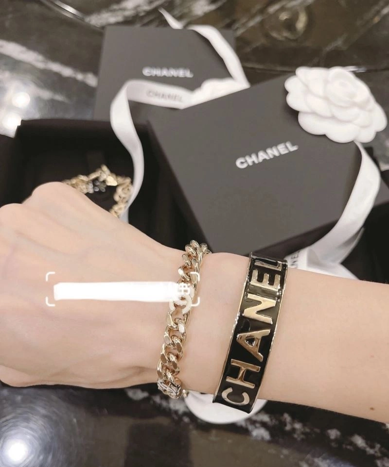 Low-cost Chanel Bracelets