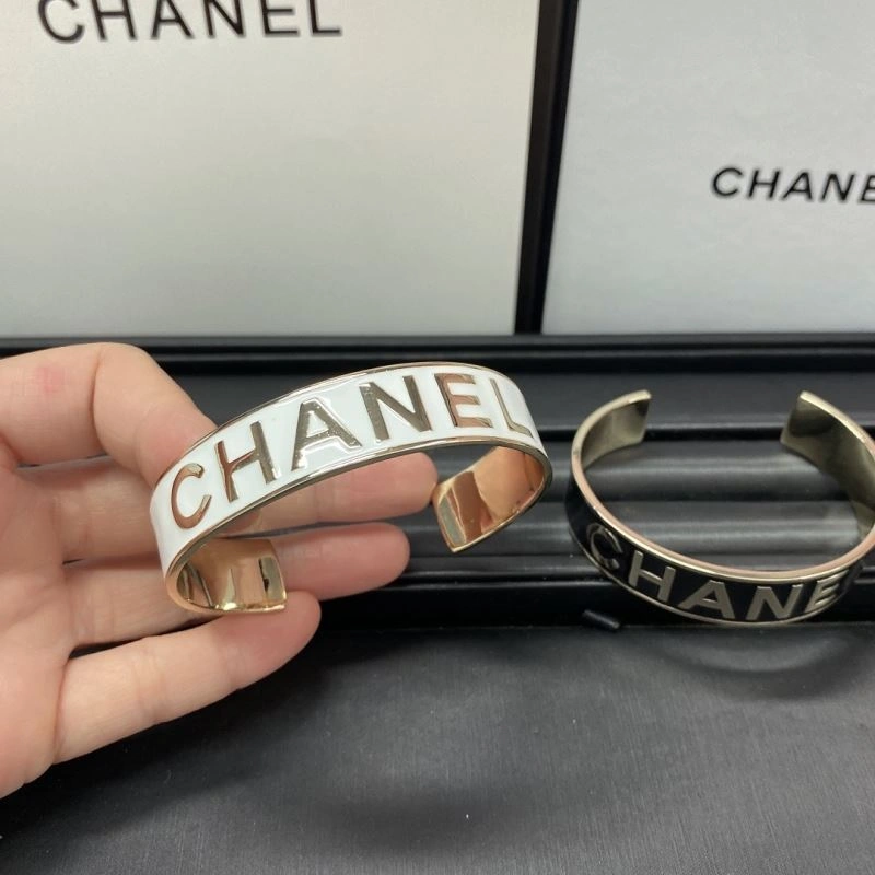 Low-cost Chanel Bracelets
