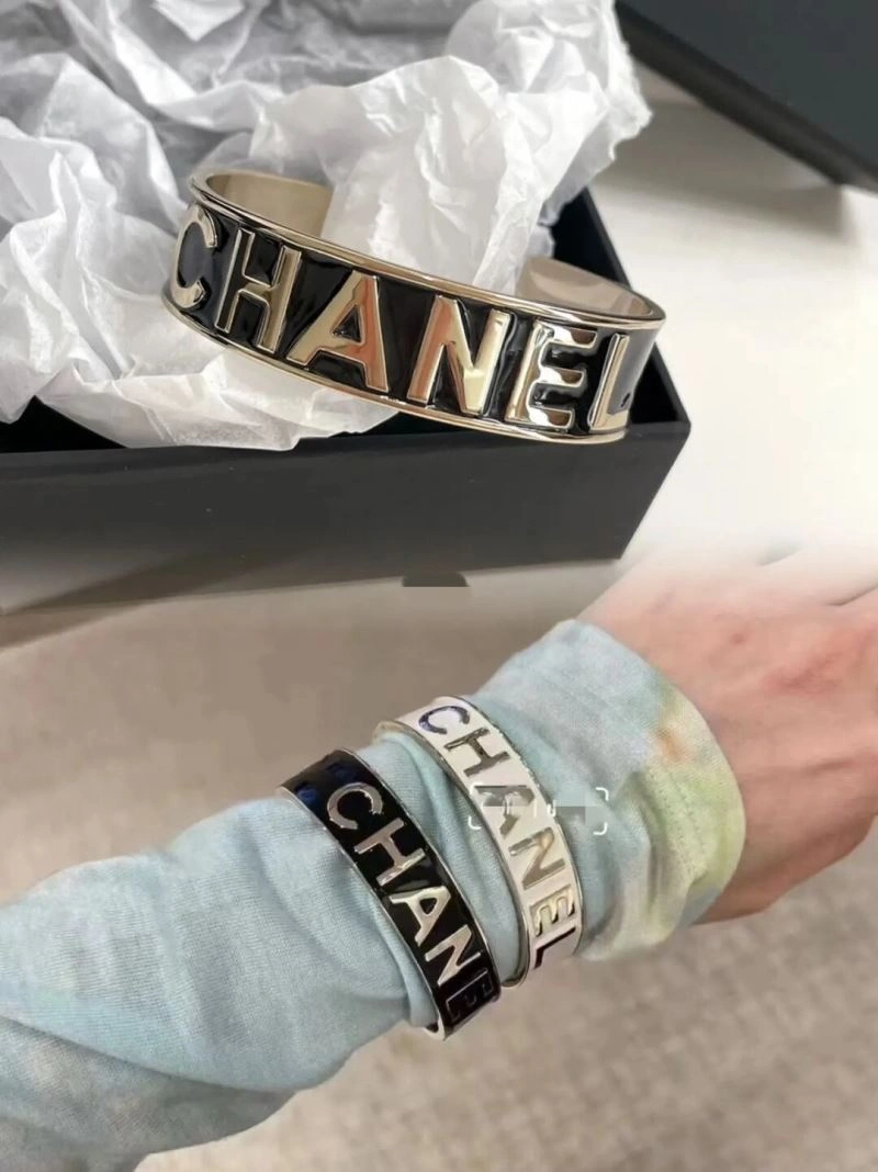 Low-cost Chanel Bracelets