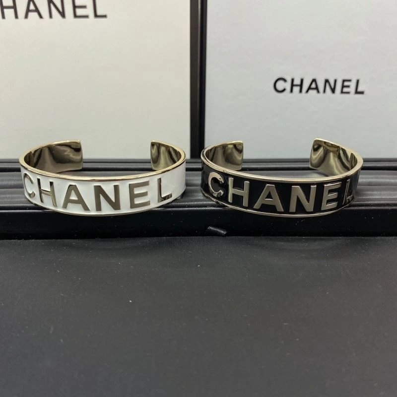 Low-cost Chanel Bracelets