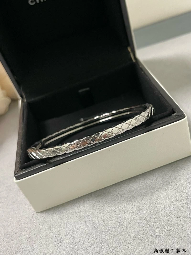 1:1 copy Chanel Bracelets
