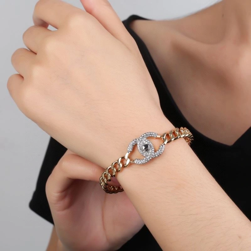 Low-cost Chanel Bracelets