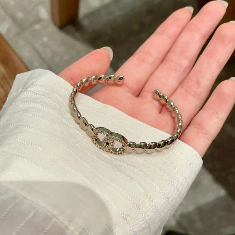 Low-cost Chanel Bracelets