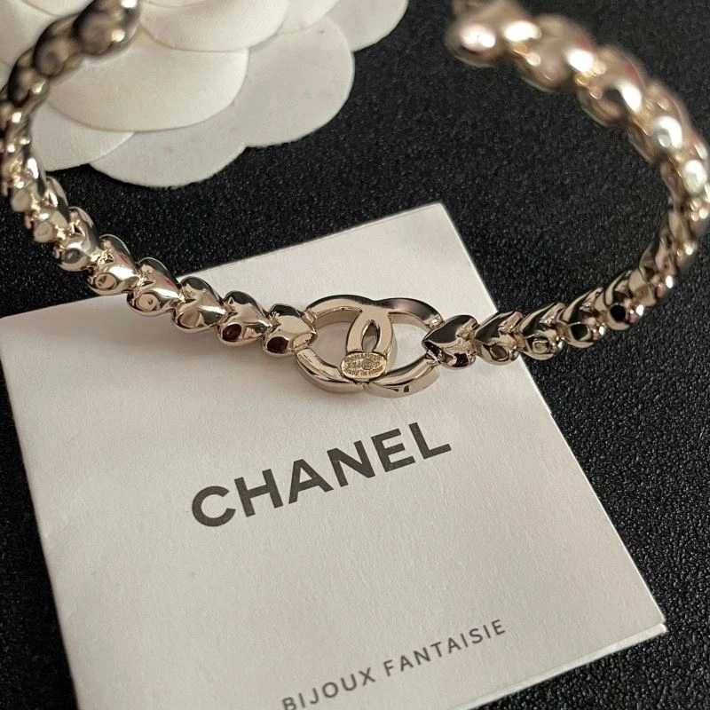 Low-cost Chanel Bracelets