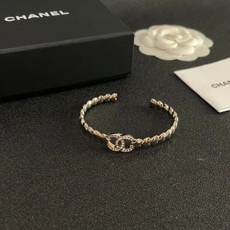 Low-cost Chanel Bracelets