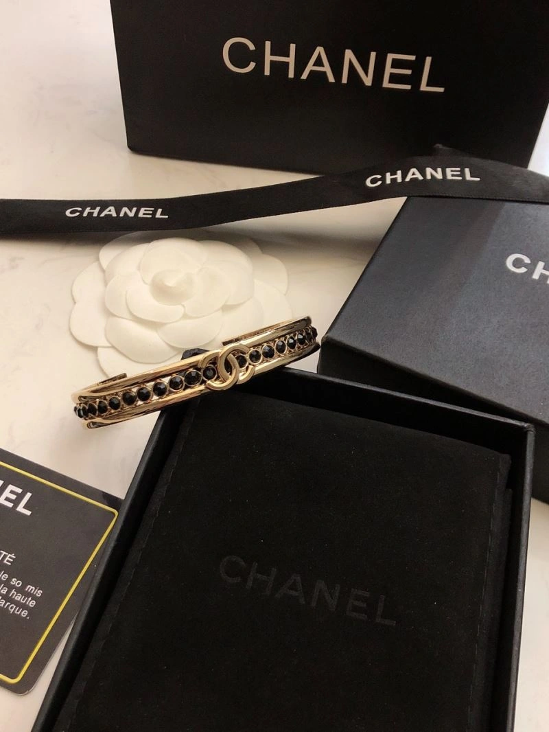 Low-cost Chanel Bracelets