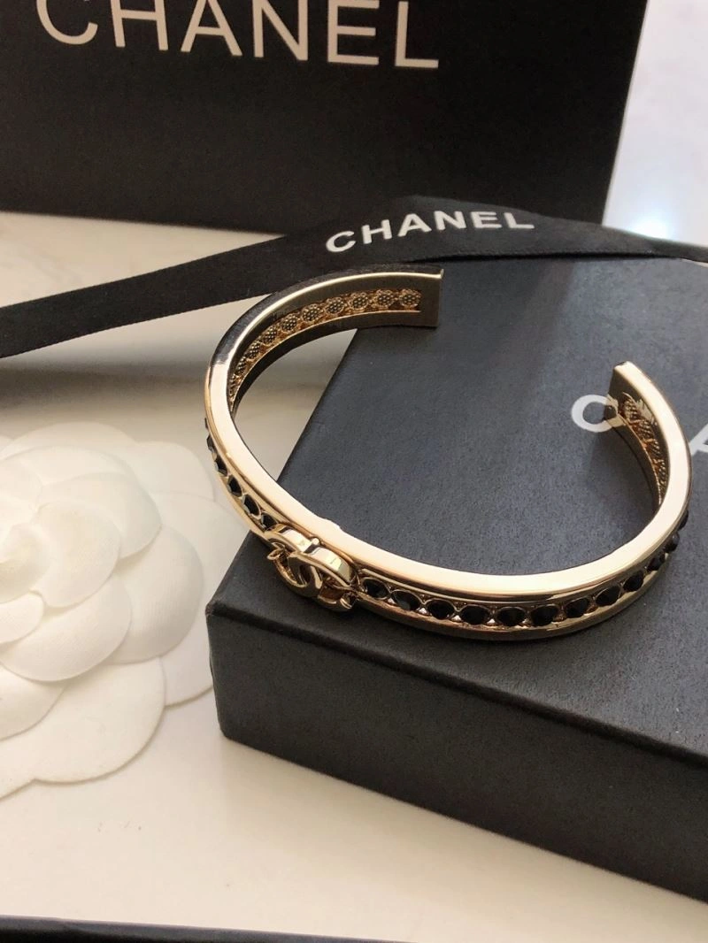 Low-cost Chanel Bracelets