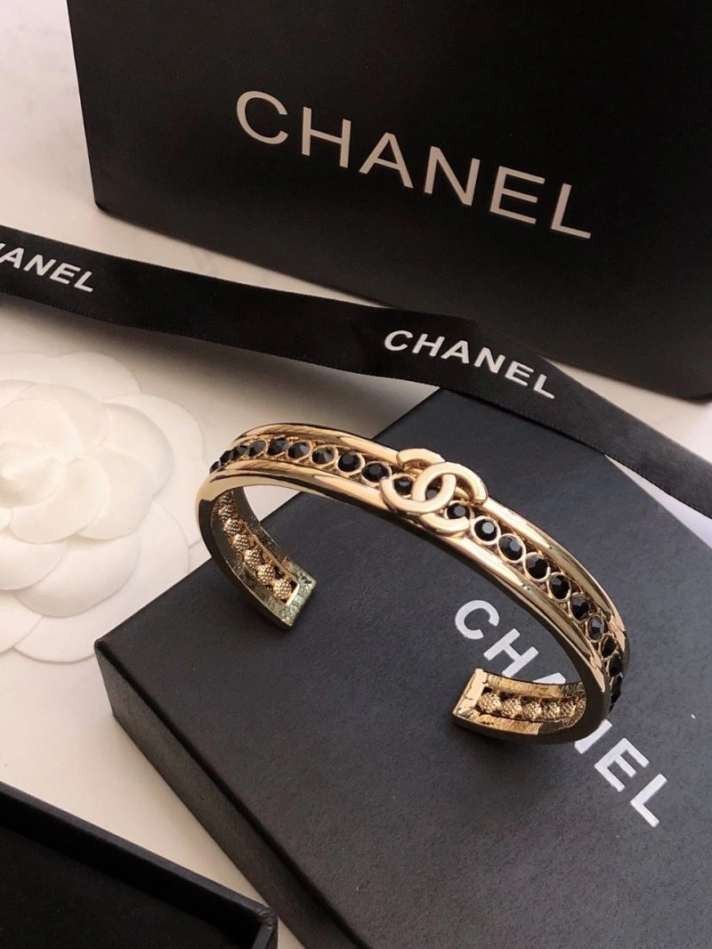 Low-cost Chanel Bracelets