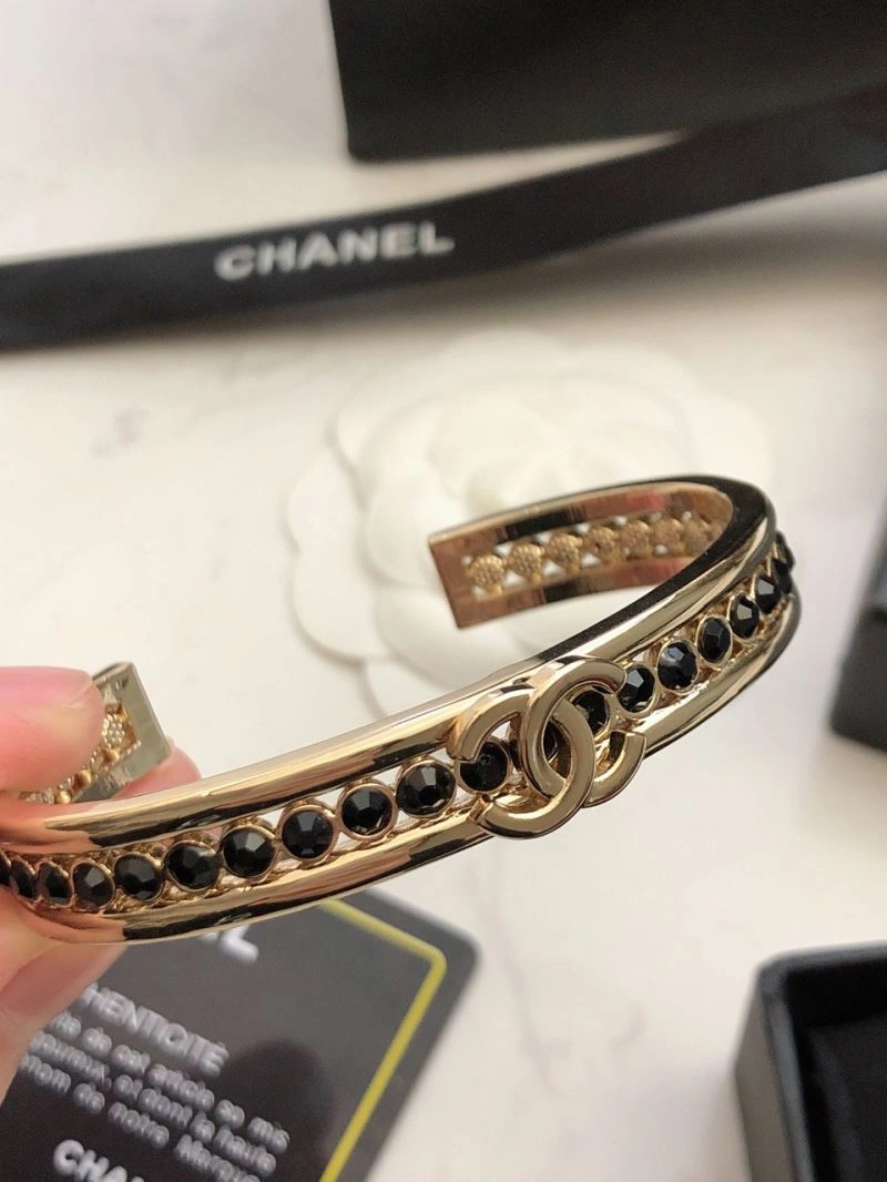 Low-cost Chanel Bracelets