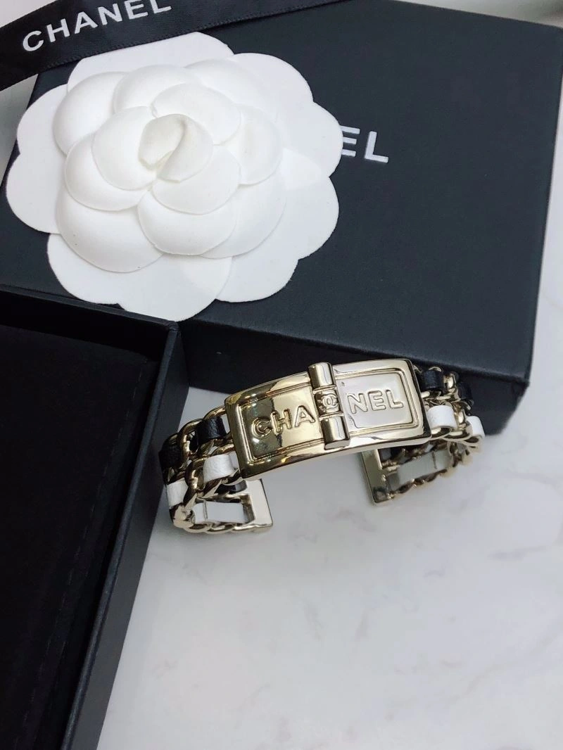 Low-cost Chanel Bracelets