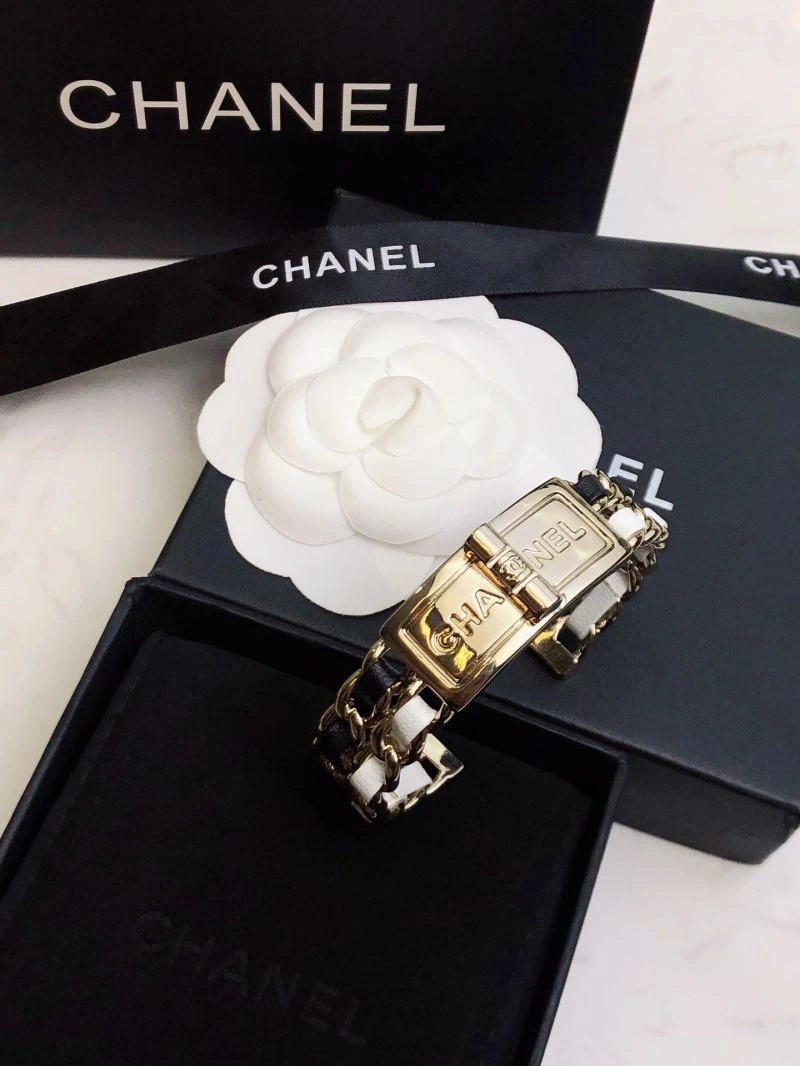 Low-cost Chanel Bracelets