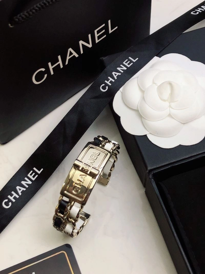 Low-cost Chanel Bracelets