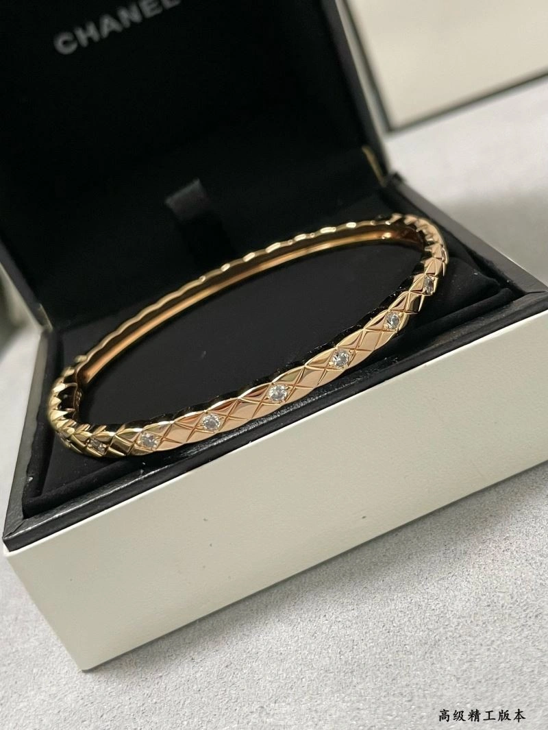 Top match Chanel Bracelets