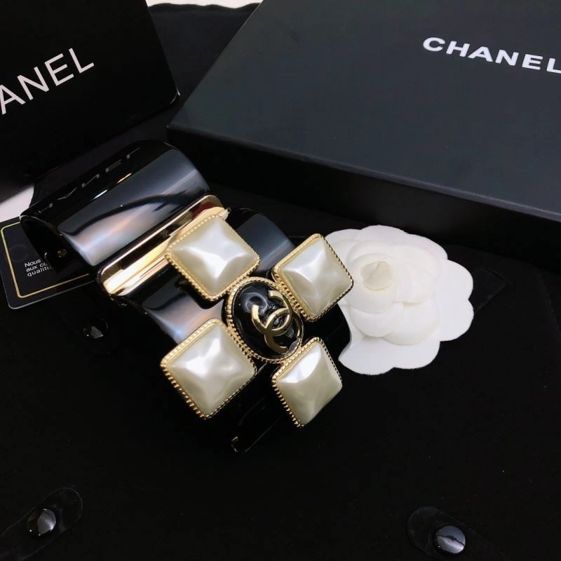 Low-cost Chanel Bracelets