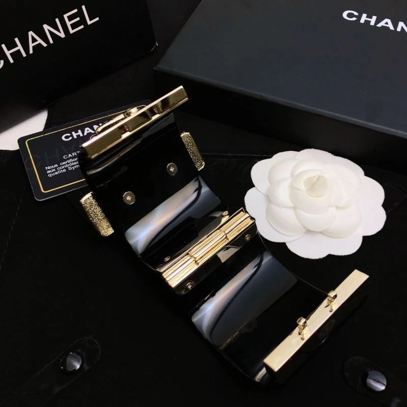 Low-cost Chanel Bracelets