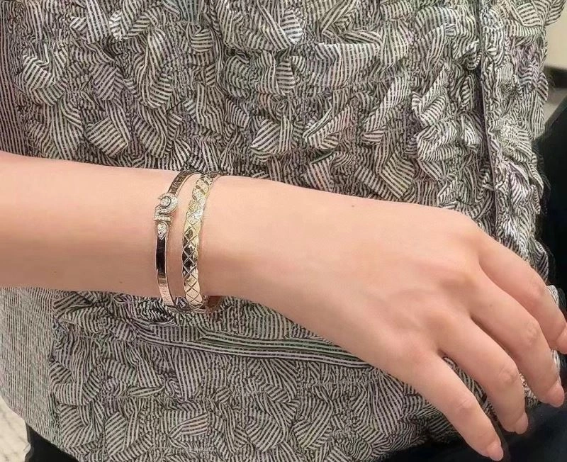 Low-cost Chanel Bracelets