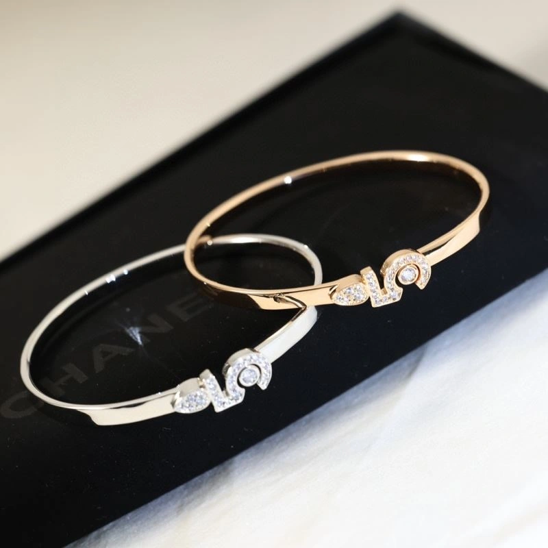Low-cost Chanel Bracelets