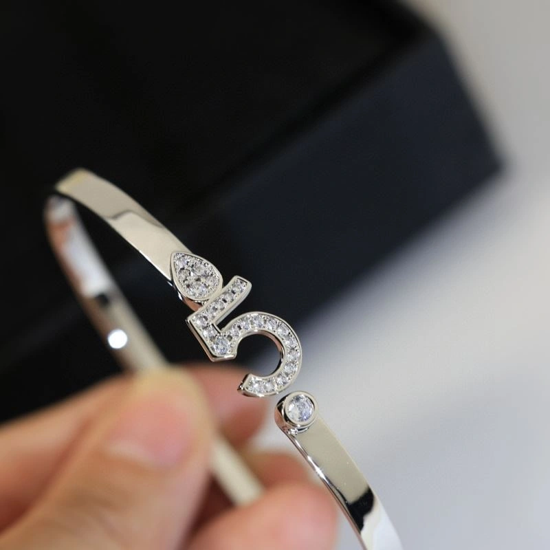 Low-cost Chanel Bracelets