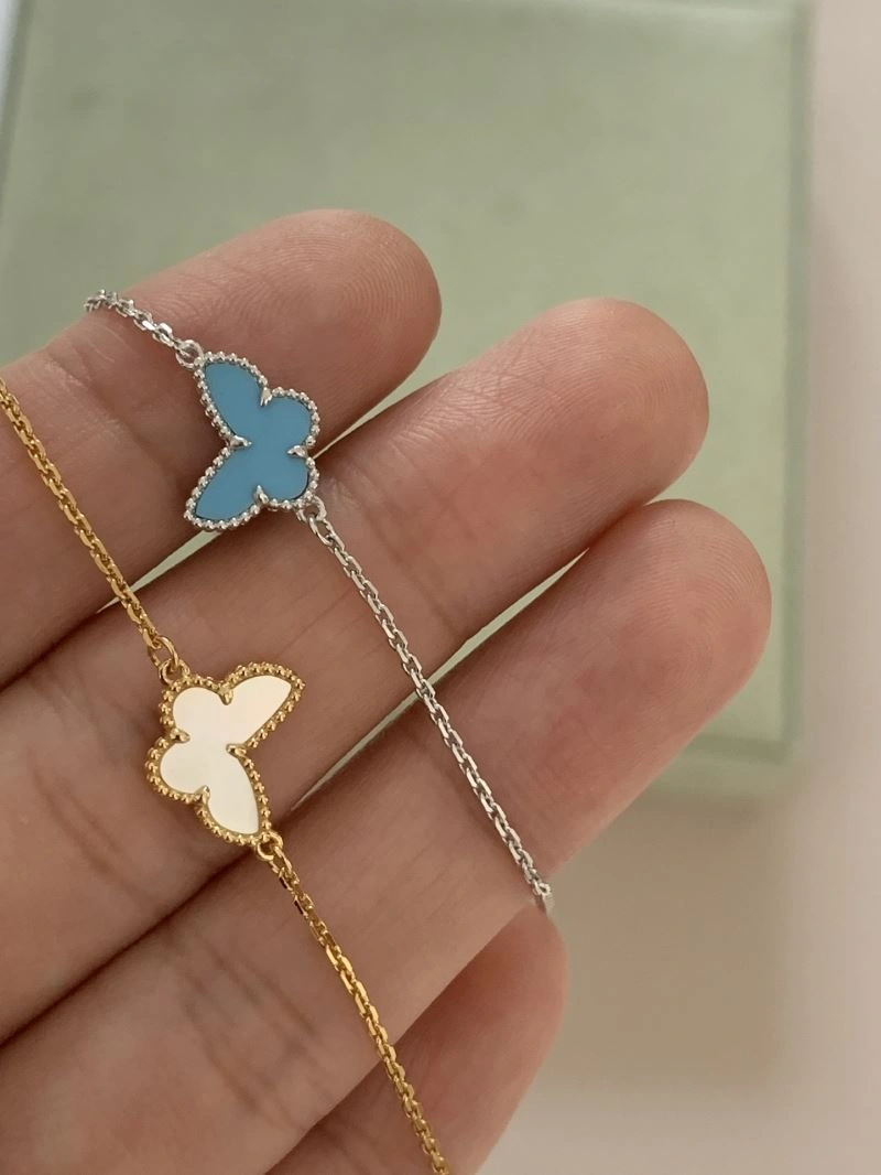 Top mirror Chanel Bracelets