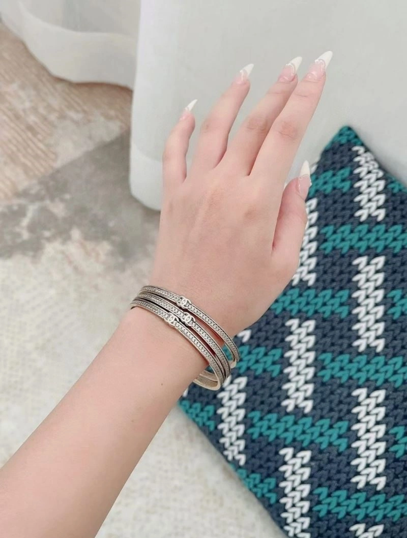 Brand-original Chanel Bracelets
