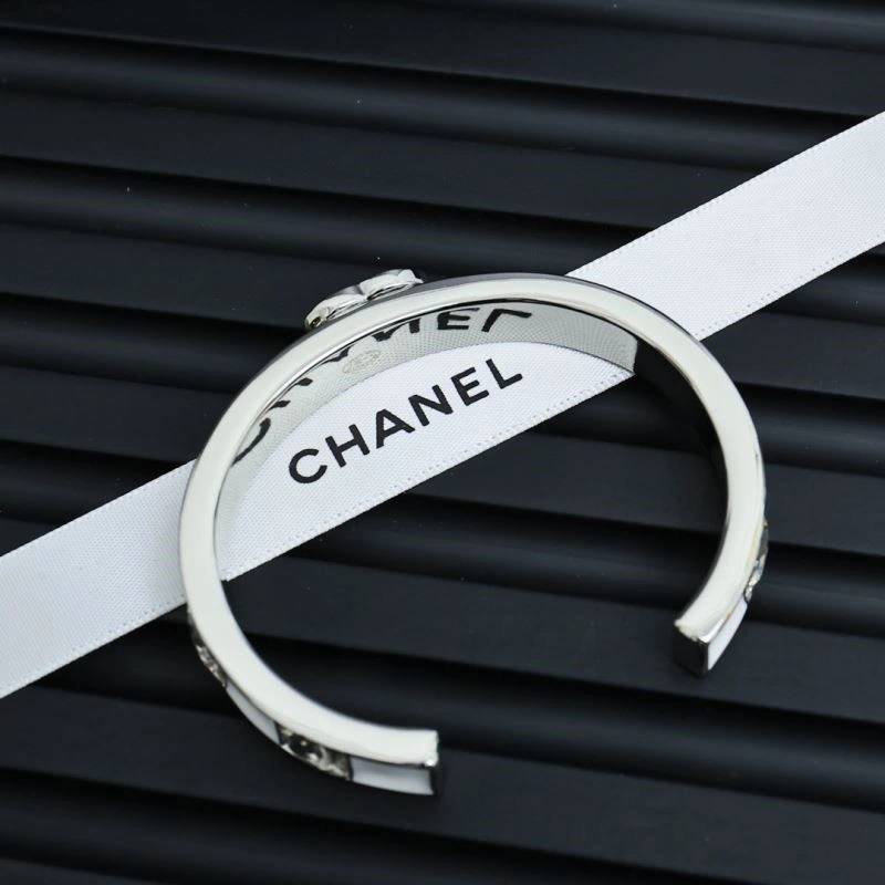 Low-cost Chanel Bracelets