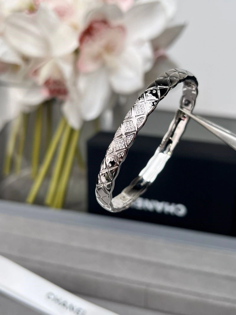 Low-cost Chanel Bracelets