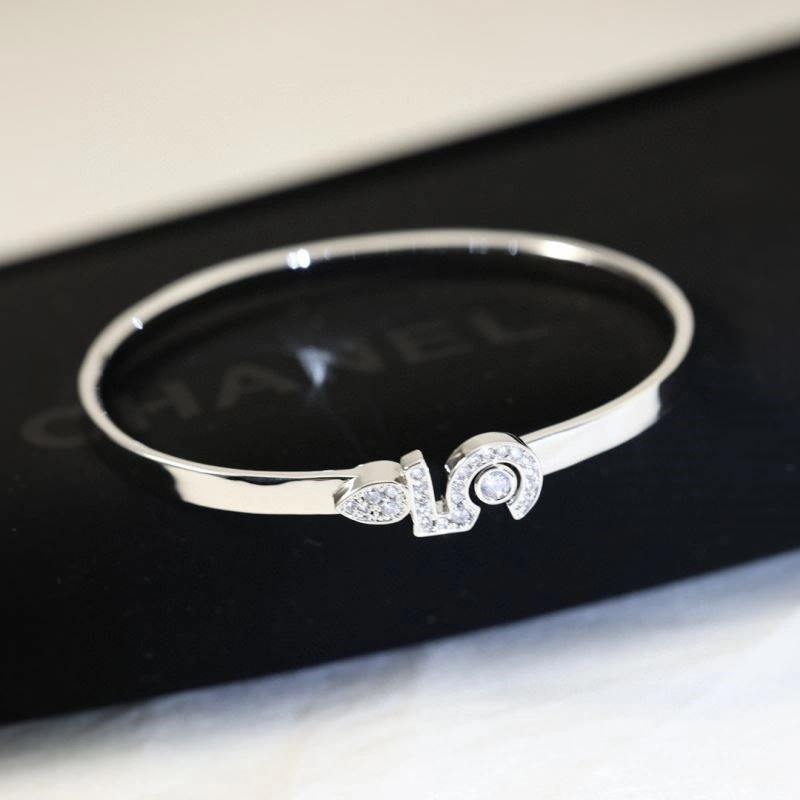 Top match Chanel Bracelets