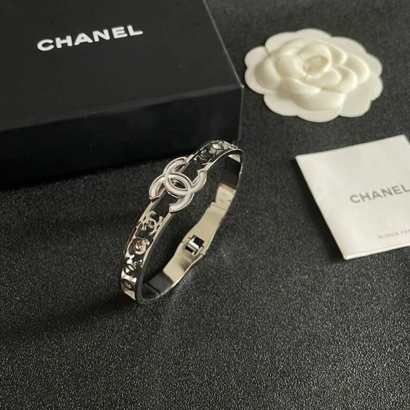 Precise copy Chanel Bracelets
