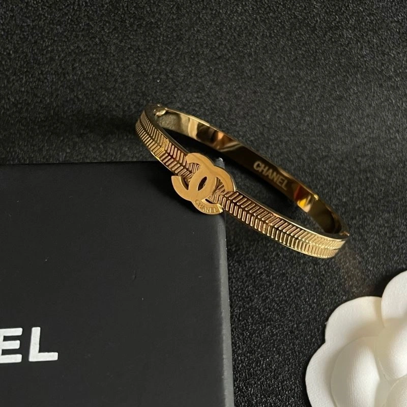 1:1 copy Chanel Bracelets