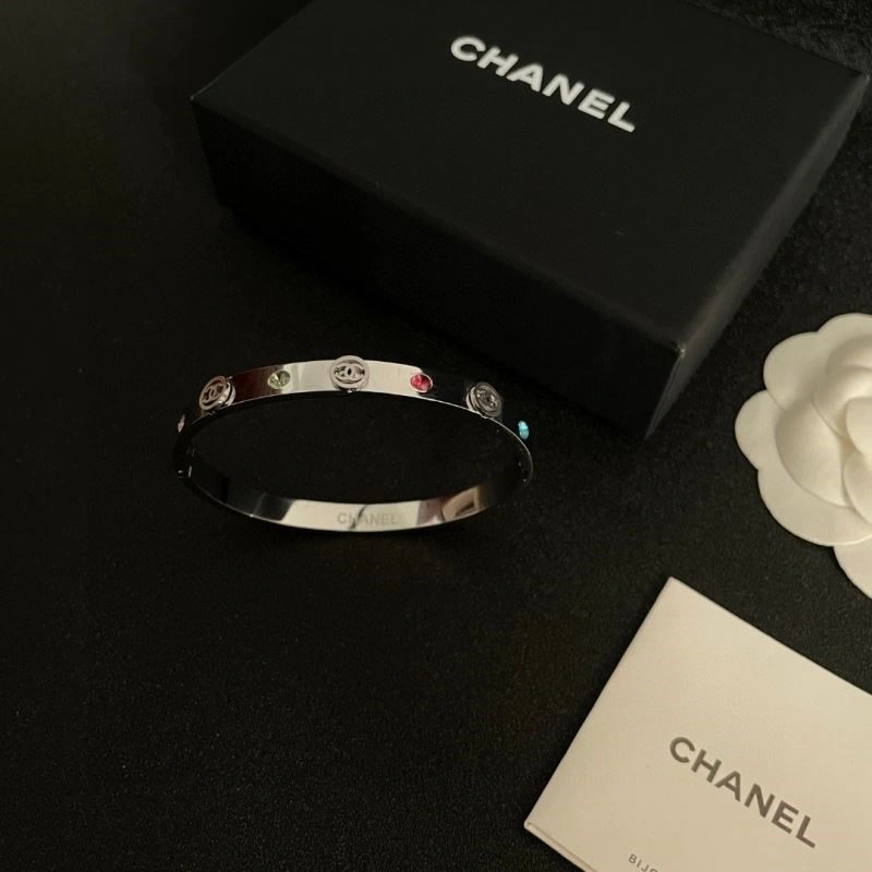 Low-cost Chanel Bracelets