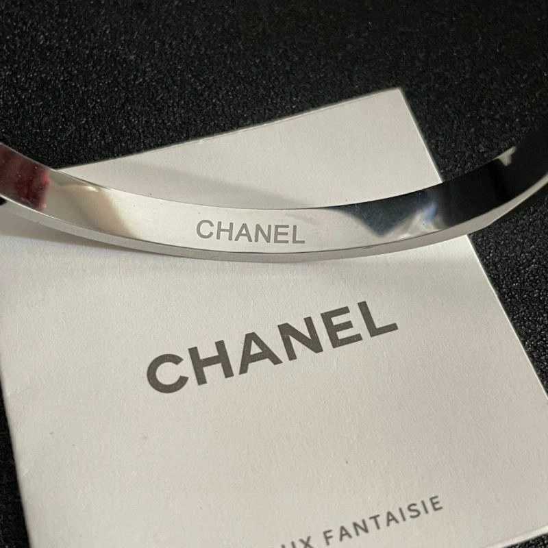 Low-cost Chanel Bracelets