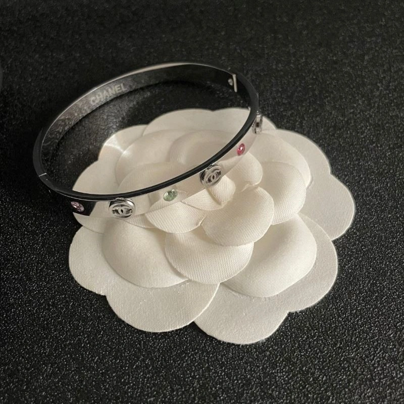 Low-cost Chanel Bracelets