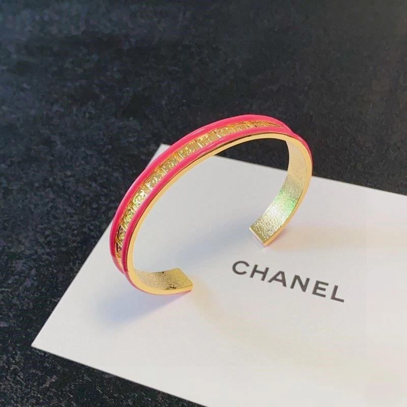 Top match Chanel Bracelets