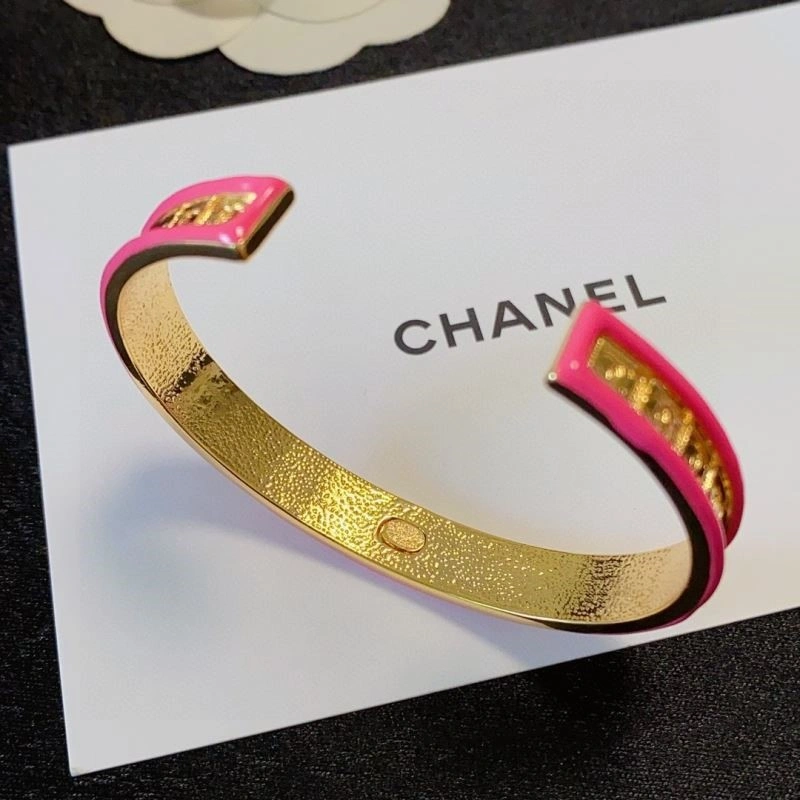 Top match Chanel Bracelets