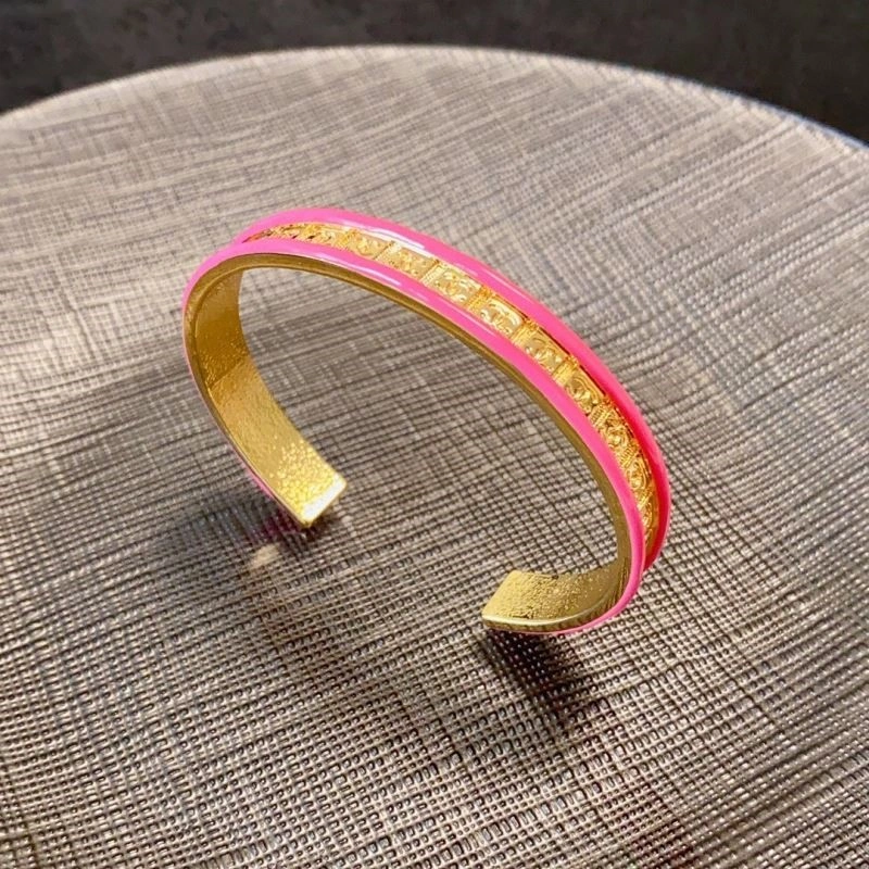Top match Chanel Bracelets