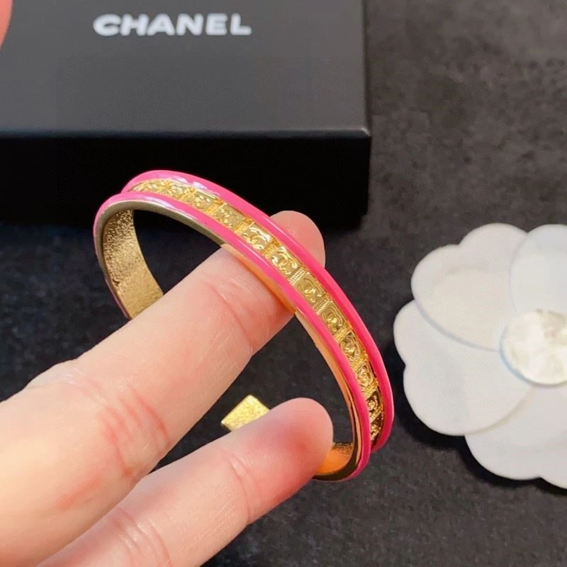 Top match Chanel Bracelets