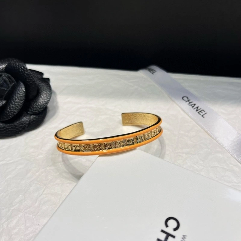 Top mirror Chanel Bracelets
