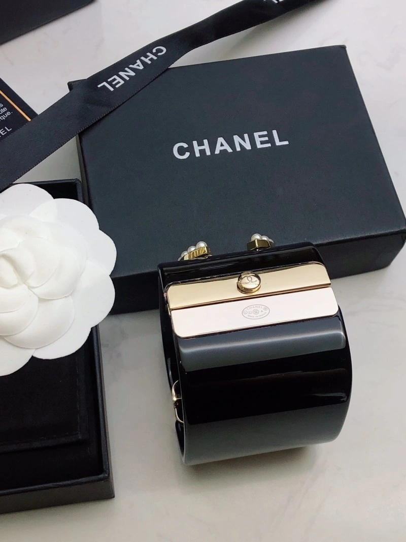 Bargain Chanel Bracelets